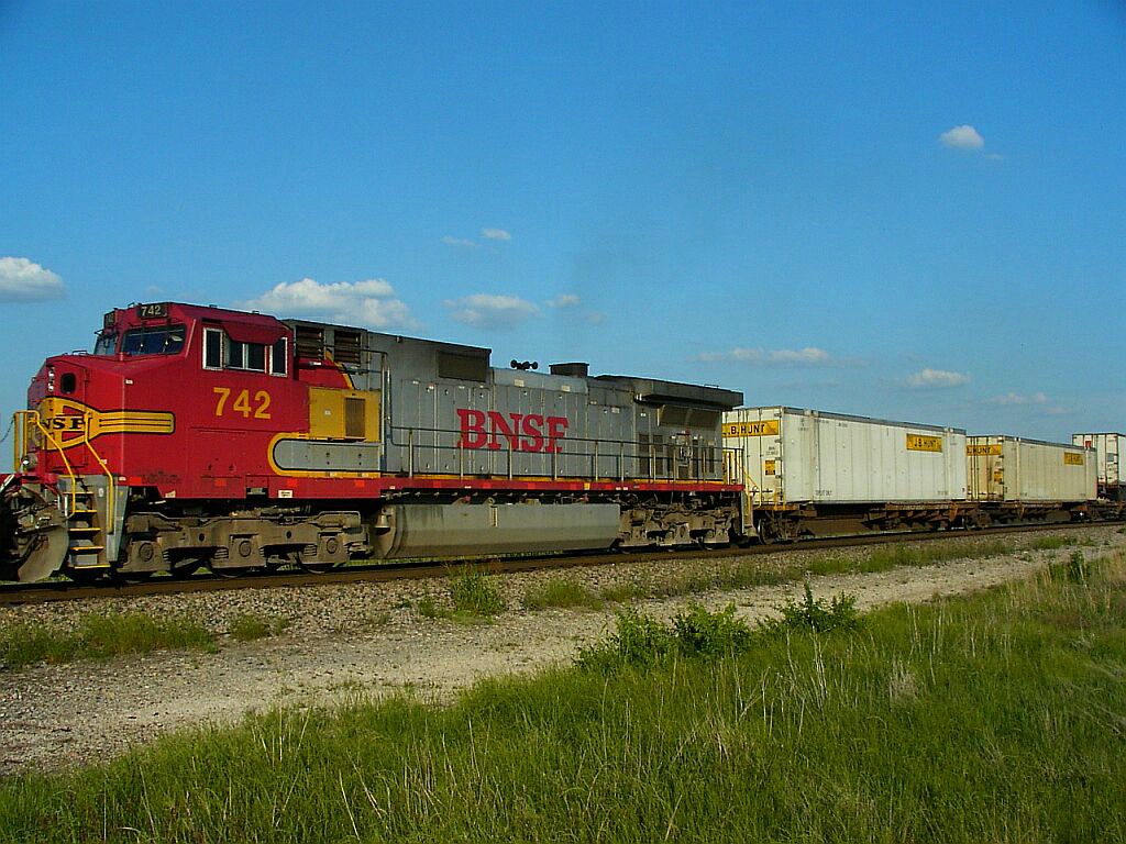 BNSF 742